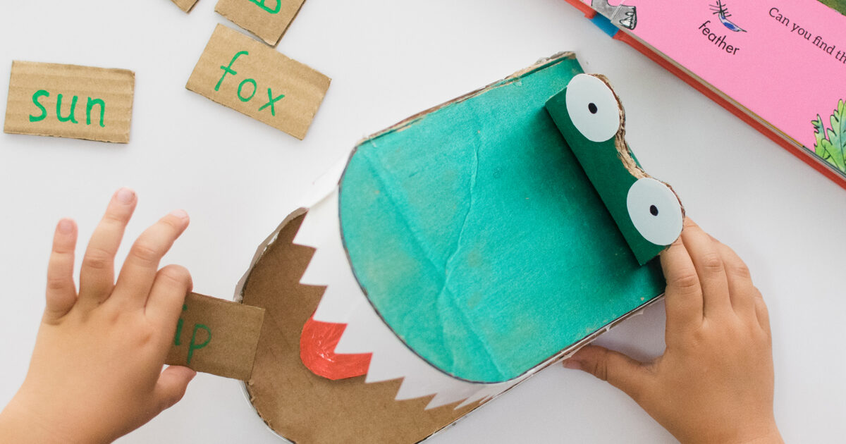 Make an Enormous Crocodile word game